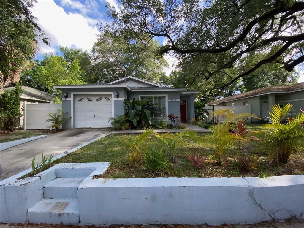2213 E 17th Ave, Tampa, FL 33605 - See Est. Value, Schools & More