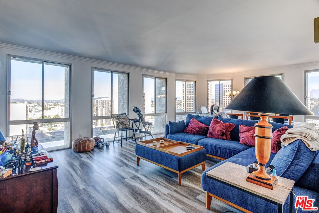 800 W 1st St #910, Los Angeles, CA 90012 | MLS# 24-358222 | Trulia