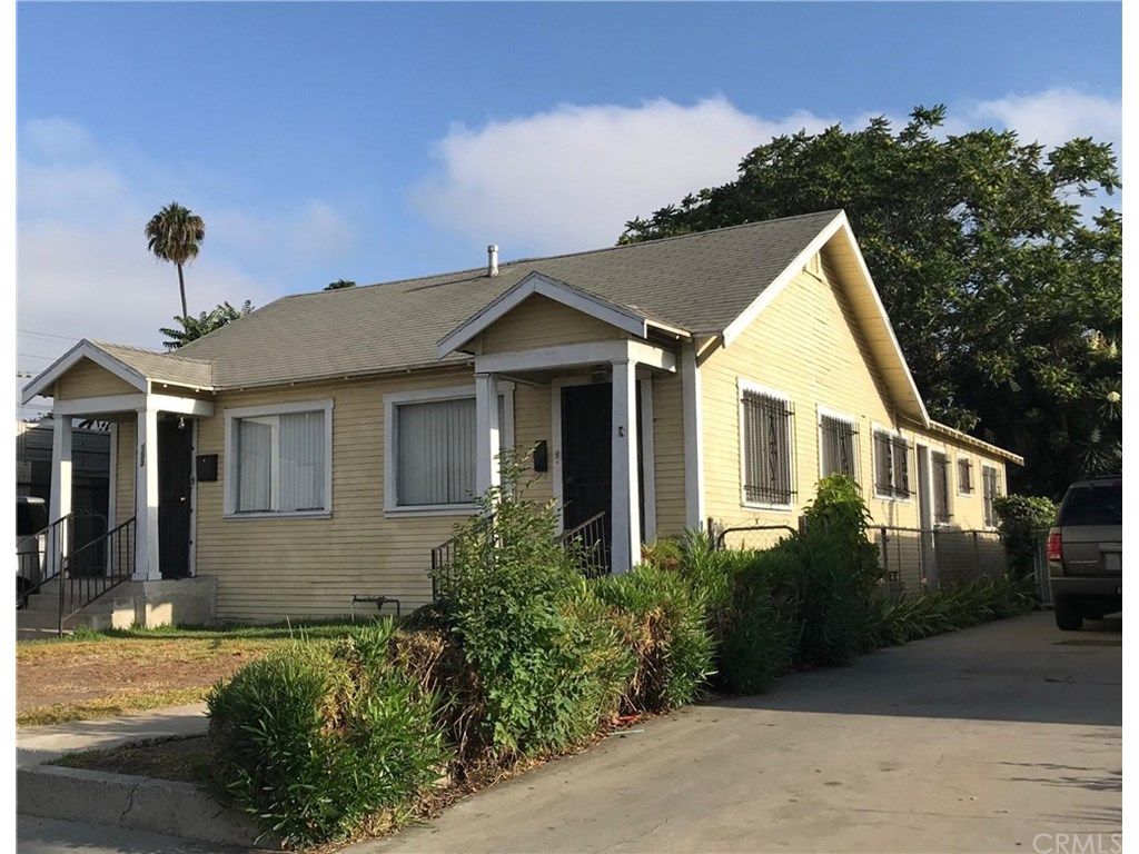 451 W 83rd St, Los Angeles, CA 90003 - See Est. Value, Schools & More