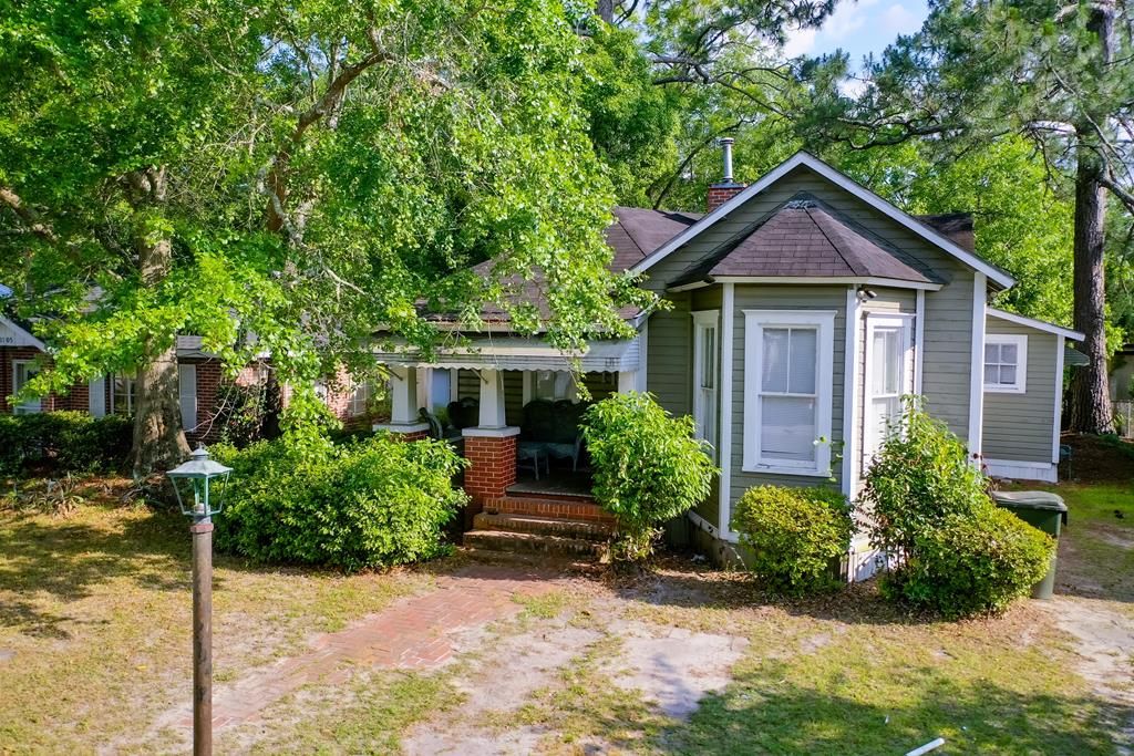 1107 Elizabeth St, Waycross, GA 31503 | MLS# 34810 | Trulia