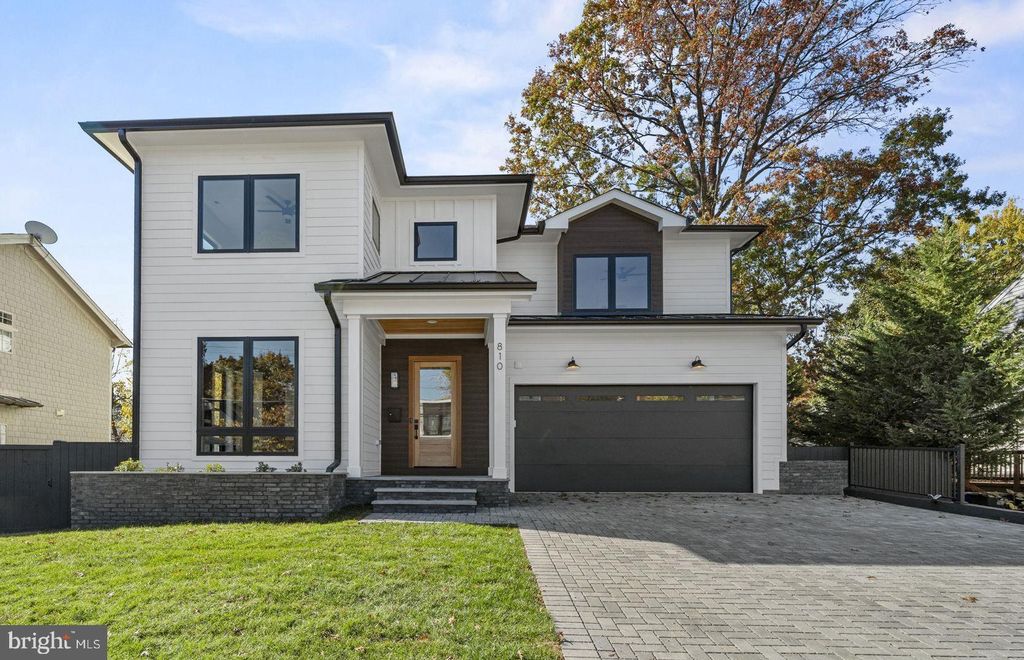 810 N Harrison St, Arlington, VA 22205 - See Est. Value, Schools & More