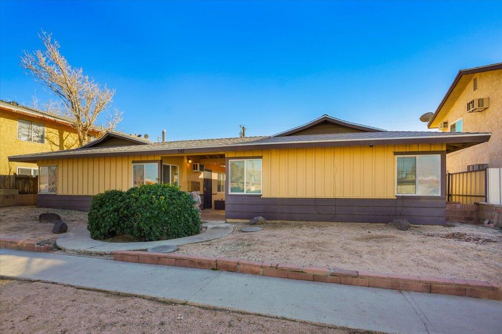 342 E Lancaster Blvd, Lancaster, CA 93535 | MLS# 24001263 | Trulia