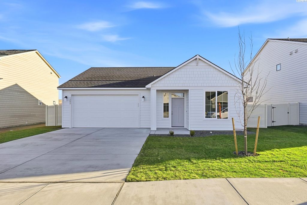 1202 18th St, Benton City, WA 99320 | MLS# 290014 - Trulia | Trulia