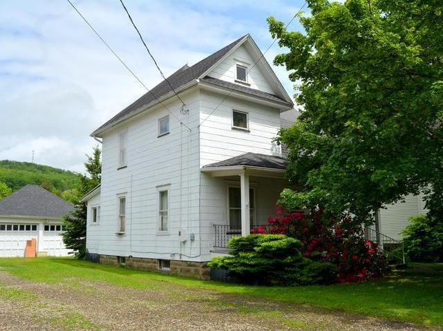 708 Conewango Ave, Warren, PA 16365 - See Est. Value, Schools & More