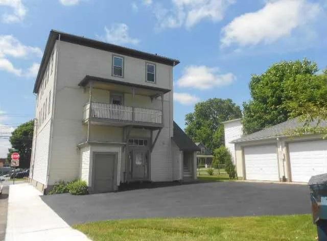 76 Prospect St #76, Moosup, CT 06354 - See Est. Value, Schools & More