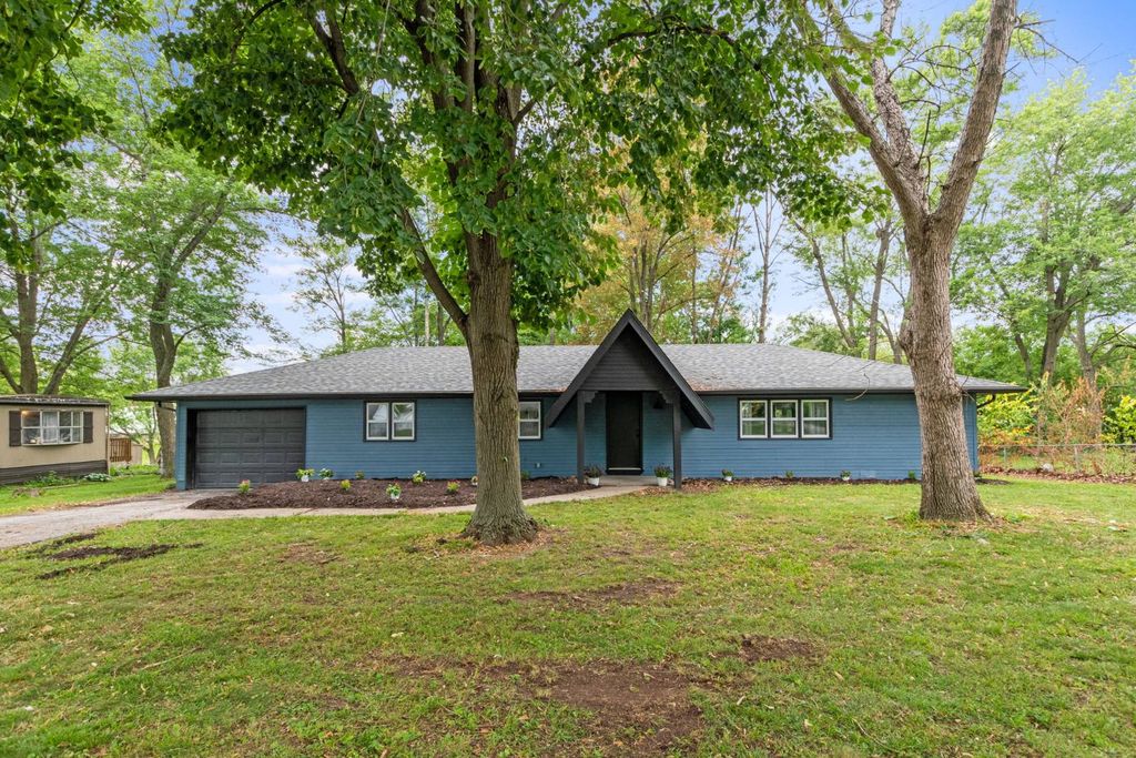 708 S Davis St, Hamilton, MO 64644 | MLS# 11266407 | Trulia