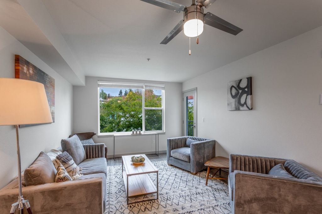 620 N 34th St #3124809, Seattle, WA 98103 - See Est. Value, Schools & More