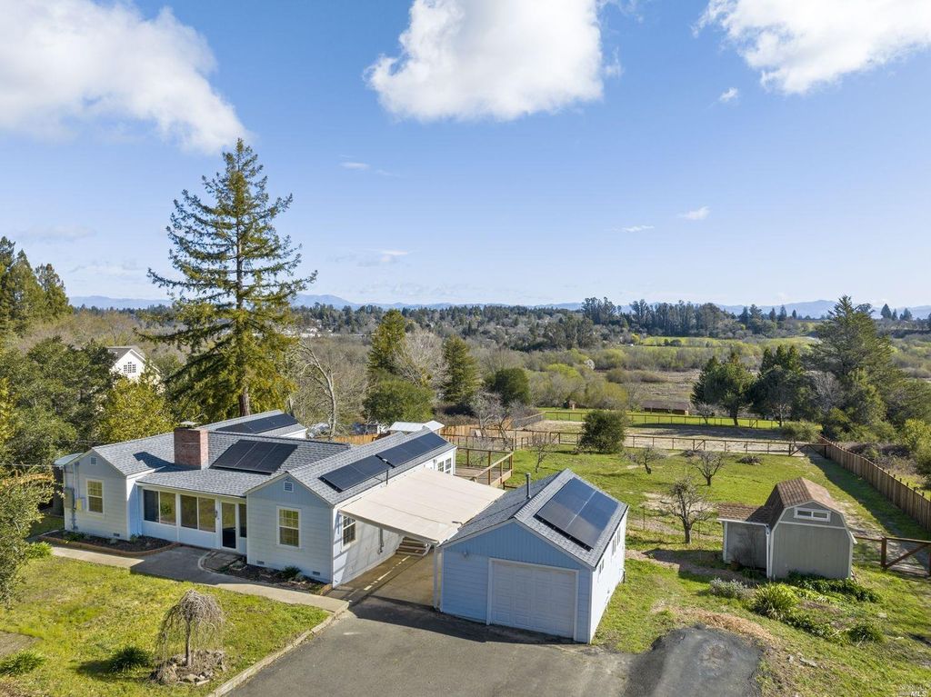 10534 Mill Station Road, Sebastopol, CA 95472 - See Est. Value, Schools ...