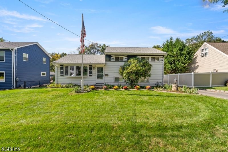165 Perry St, Dover, NJ 07801 - See Est. Value, Schools & More