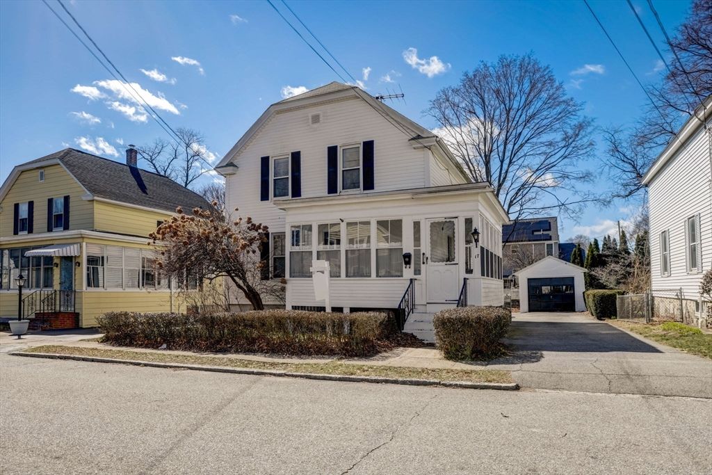 17 Greenfield St, Lowell, MA 01851 - See Est. Value, Schools & More