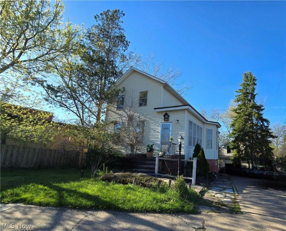 19270 Lorain Rd, Fairview Park, OH 44126 | MLS# 5032614 | Trulia