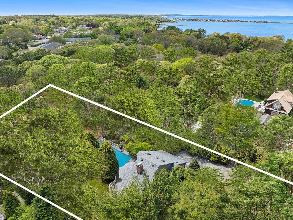 108 Spring Pond Ln, Southampton, NY 11968 | MLS# 381268 | Trulia