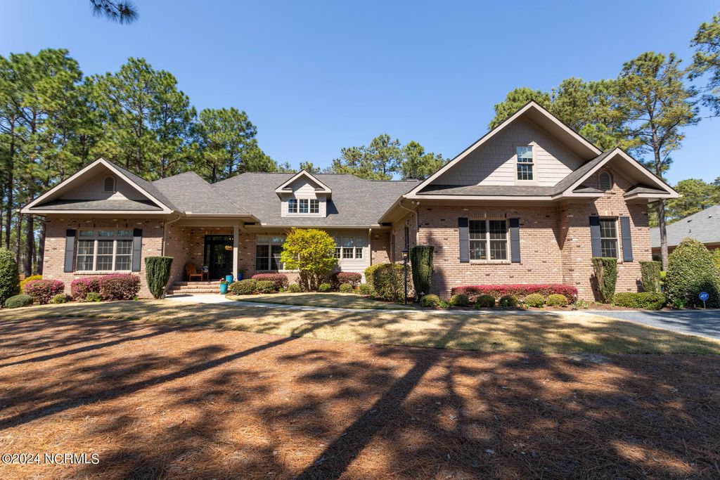 80 Pinewild Drive, Pinehurst, NC 28374 - See Est. Value, Schools & More