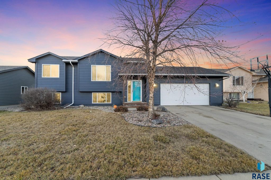 5913 S Hallow Ave, Sioux Falls, SD 57106 | MLS# 22400984 | Trulia