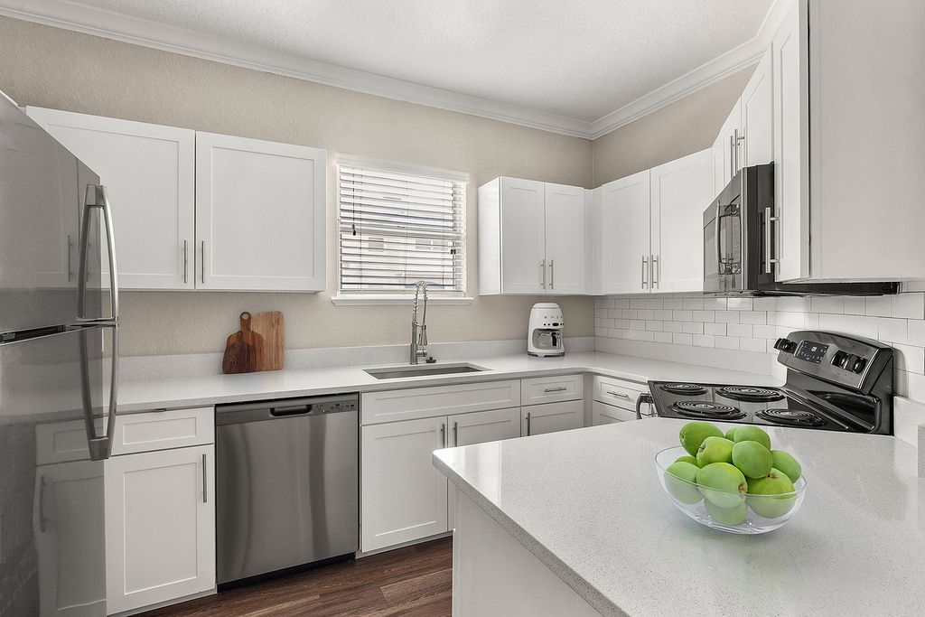 6168 Raleigh St #13-1301, Orlando, FL 32835 | Trulia