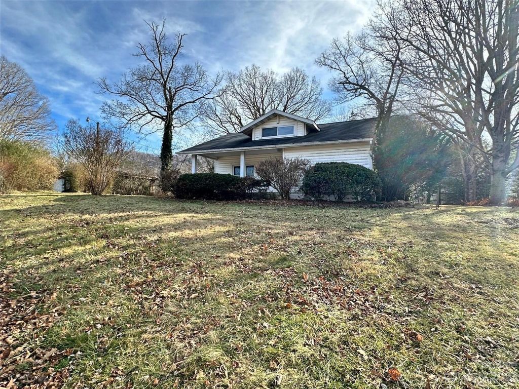 45 Bluebird Ln, Clyde, NC 28721 - See Est. Value, Schools & More