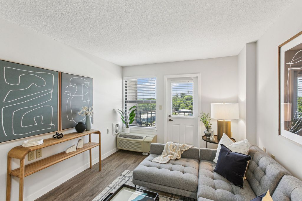 200 E Webster St #5283052, Madison, TN 37115 - See Est. Value, Schools ...