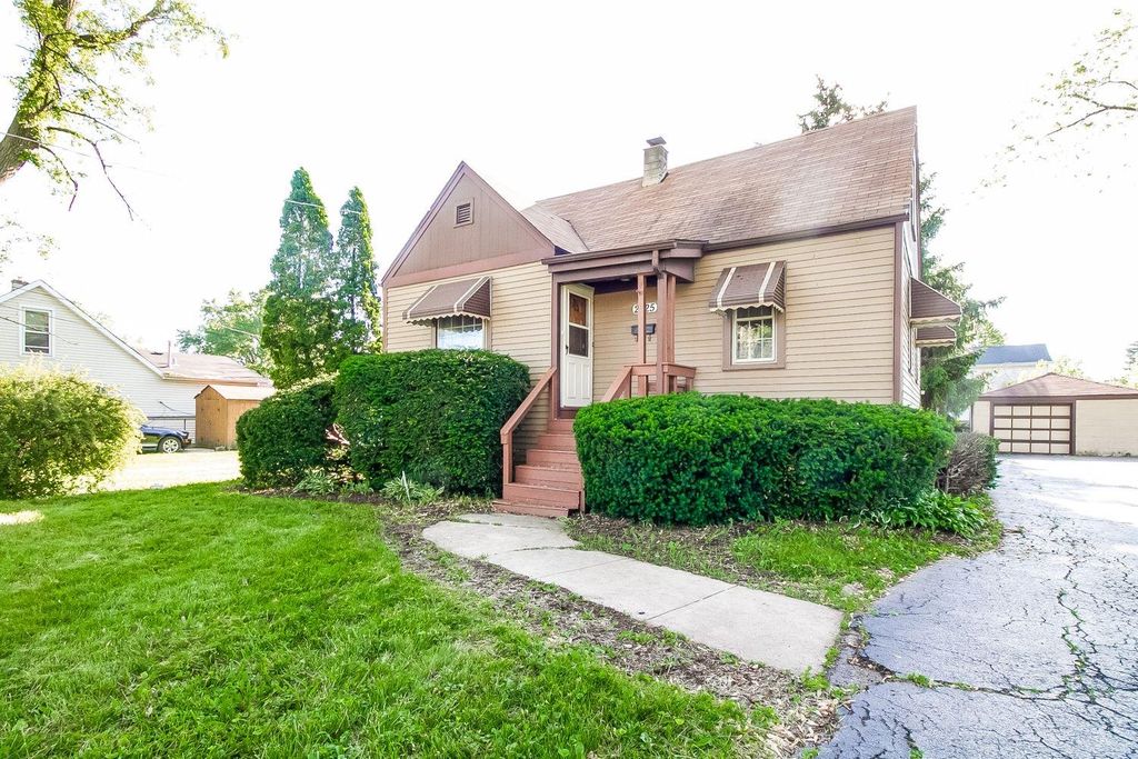 2424 Landen Dr, Melrose Park, IL 60164 - See Est. Value, Schools & More