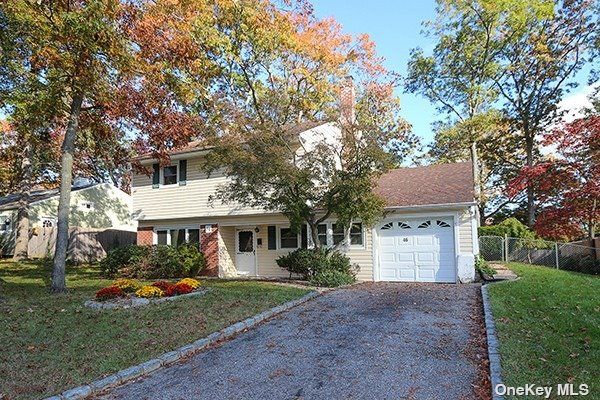 46 Foxwood Drive, Huntington Station, NY 11746 | Trulia