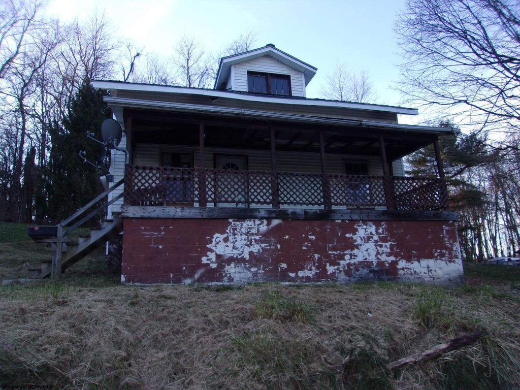 113 Center St, Kingwood, WV 26537 - See Est. Value, Schools & More