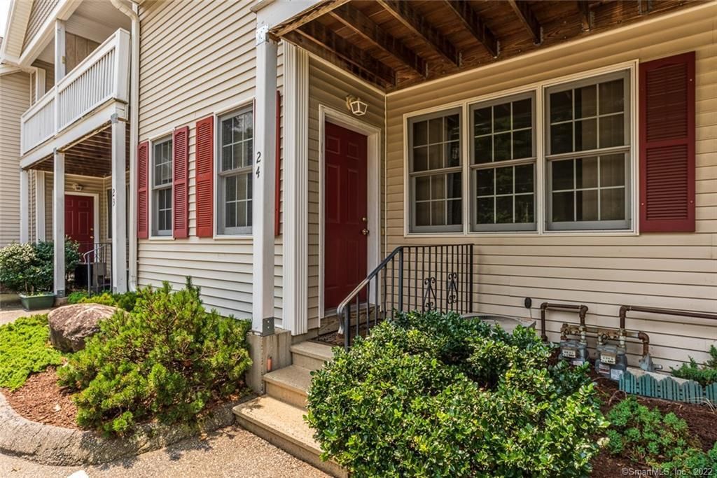 24 East Court #24, Derby, CT 06418 - See Est. Value, Schools & More