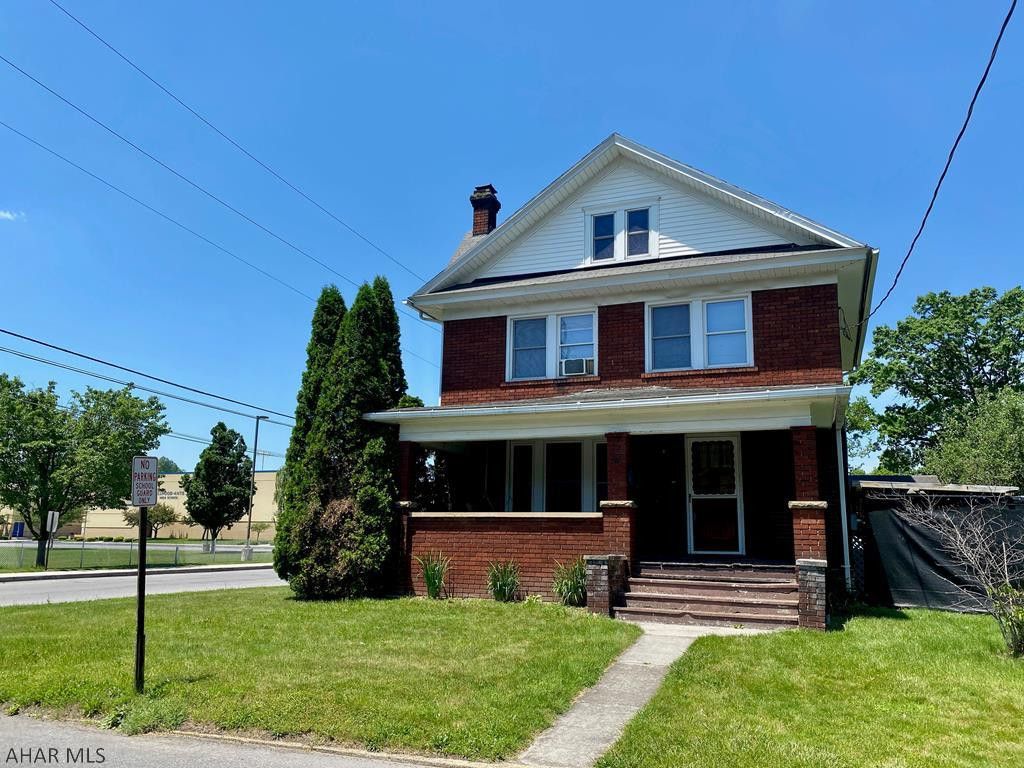 300 S 4th St, Bellwood, PA 16617 | Trulia