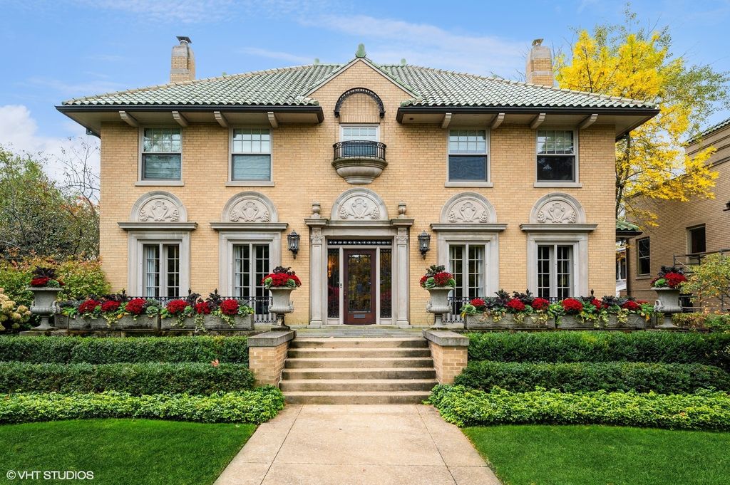 211 Central Ave, Wilmette, IL 60091 - See Est. Value, Schools & More