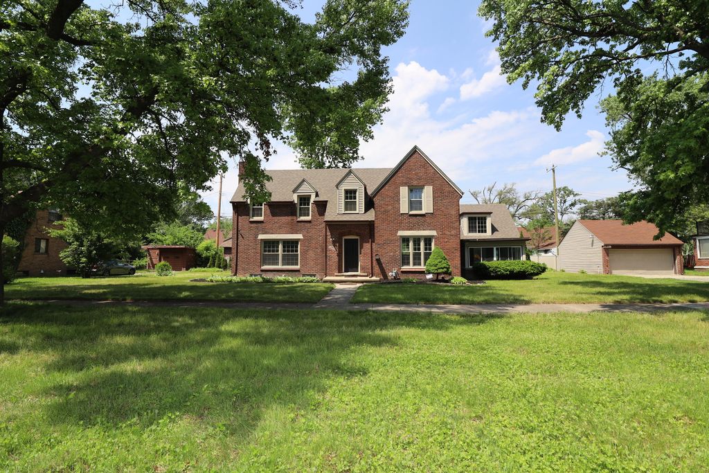 9930 W Outer Dr, Detroit, MI 48223 - See Est. Value, Schools & More
