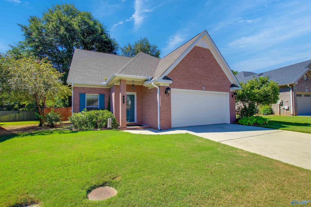 976 Tracey Ln, Decatur, AL 35601 | MLS# 21897906 | Trulia