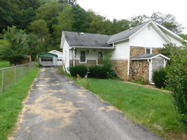 313 Carver Cir, Glen White, WV 25849 - See Est. Value, Schools & More