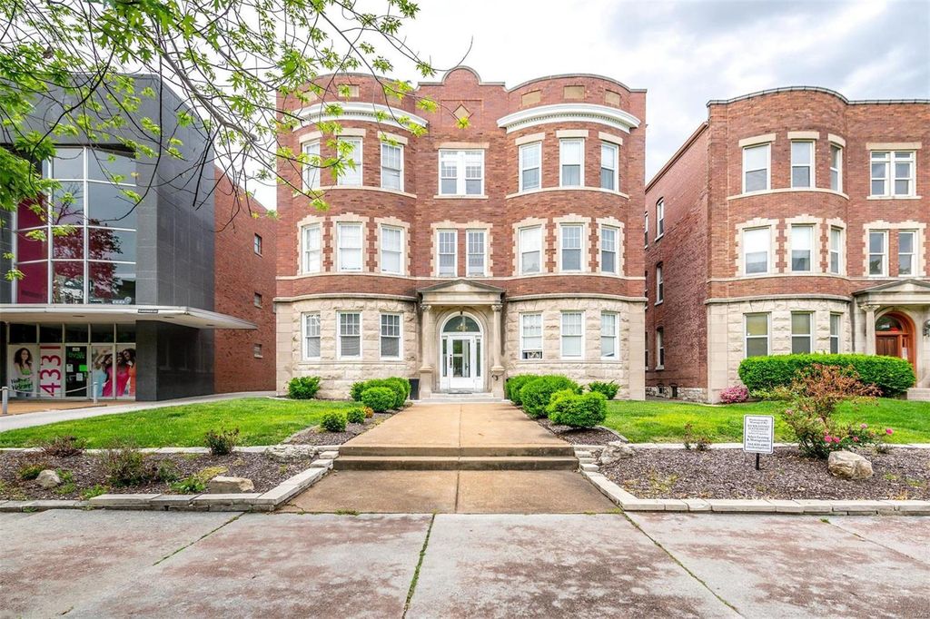 4319 Lindell Blvd, Saint Louis, MO 63108 | MLS# 24026216 | Trulia