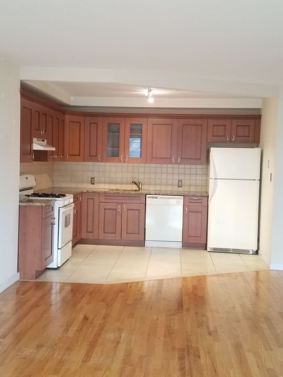 2838 Stillwell Ave #3A, Brooklyn, NY 11224 - See Est. Value, Schools & More