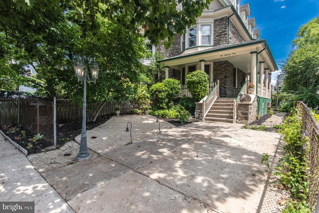204 W Hortter St, Philadelphia, PA 19119 - See Est. Value, Schools & More