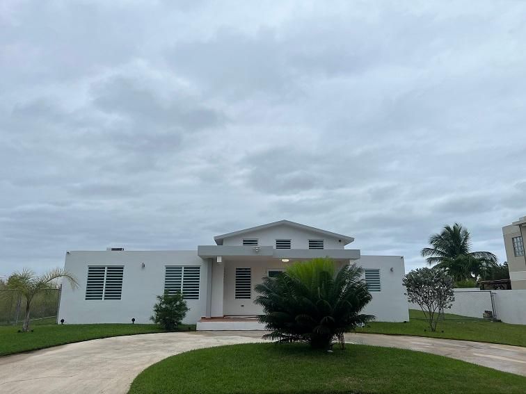 D6 Naborias St, Vega Alta, PR 00692 - See Est. Value, Schools & More