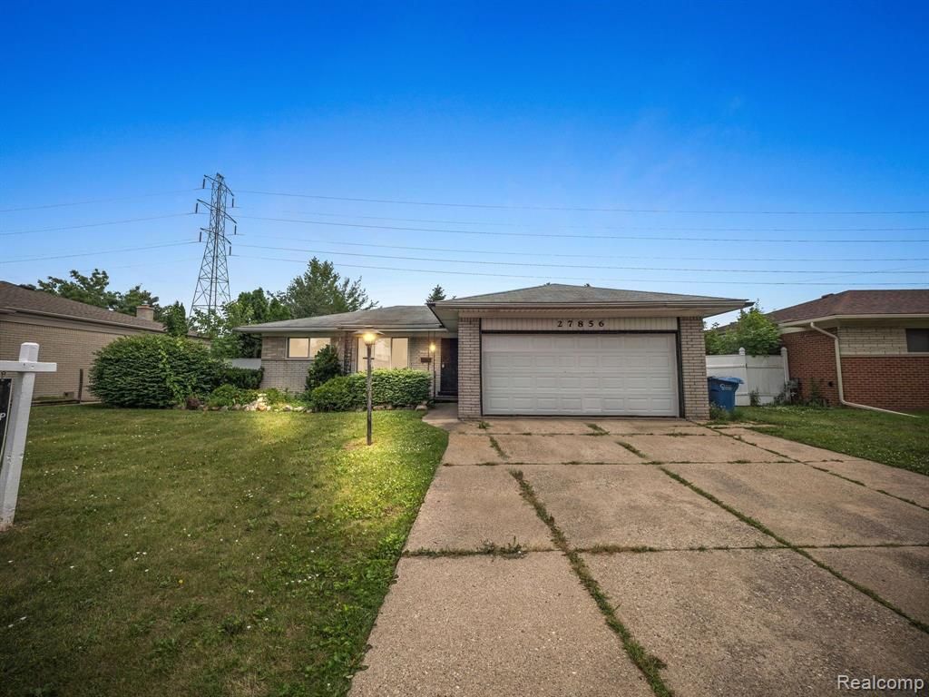 27856 Sutherland Dr, Warren, MI 48088 - See Est. Value, Schools & More