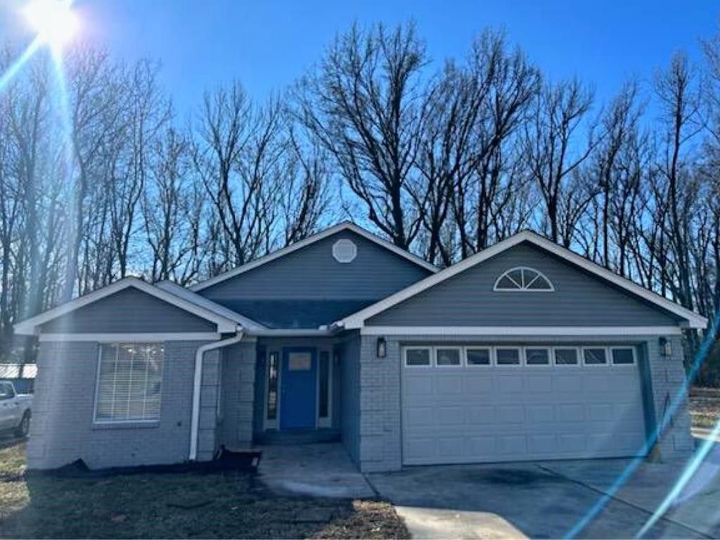 11 W Van Huesen Dr #95, Memphis, TN 38109 - See Est. Value, Schools & More