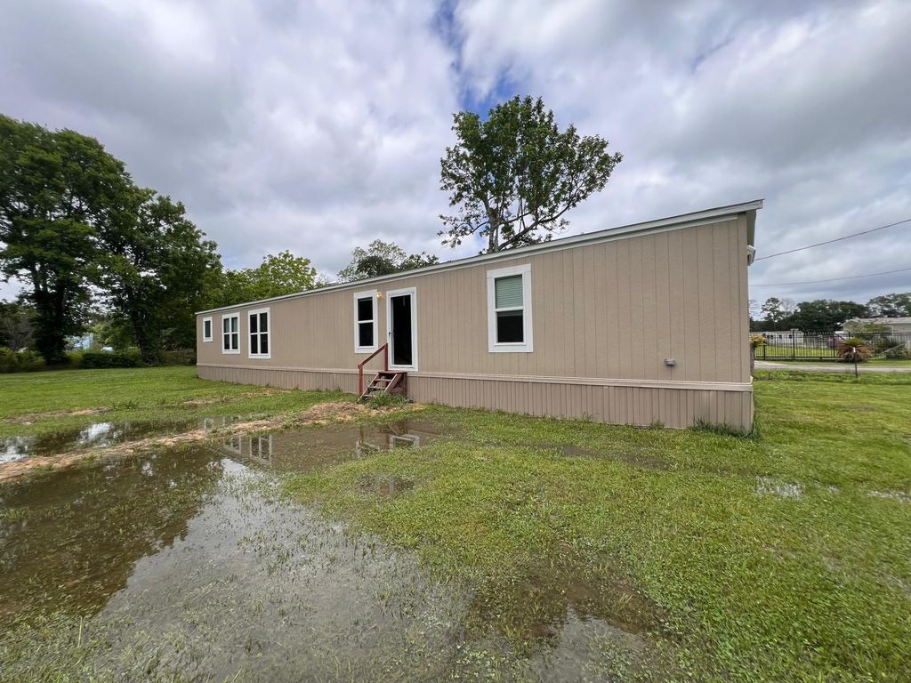 135 County Road 2434, Hull, TX 77564 | MLS# 98267706 | Trulia