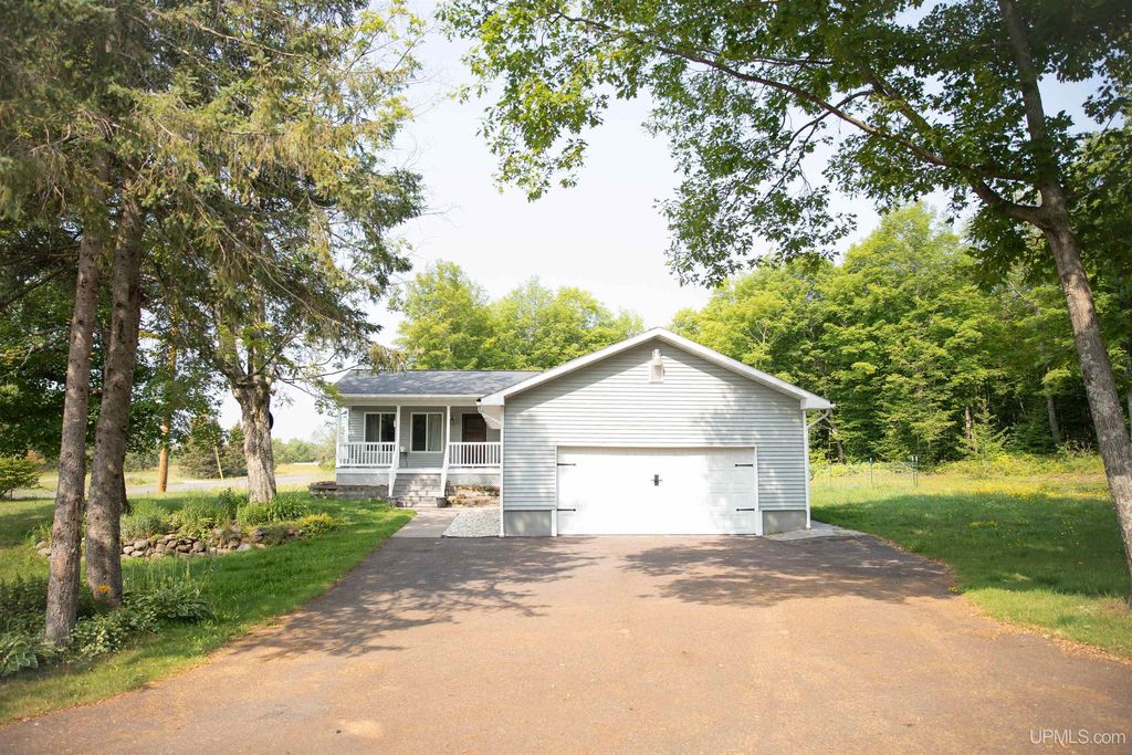 17902 Tapiola Rd, Chassell, MI 49916 - See Est. Value, Schools & More