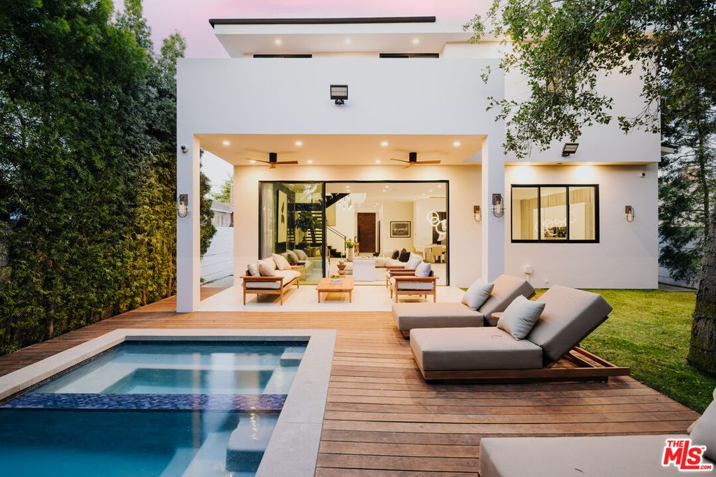 345 N Vis, Los Angeles, CA 90036 - See Est. Value, Schools & More