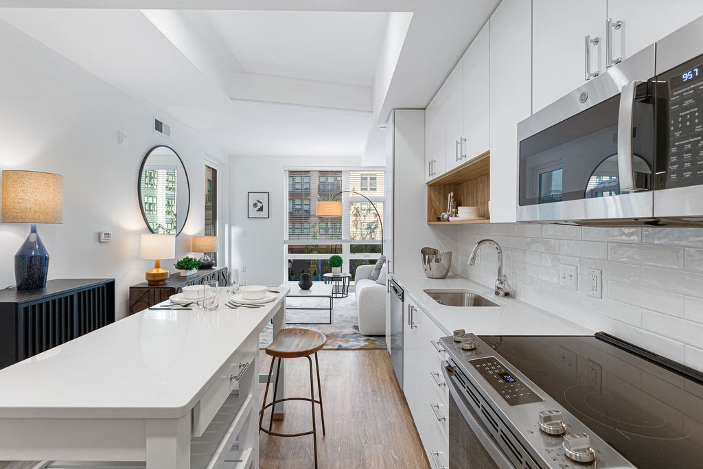 1215 N Fayette St #6074385, Alexandria, VA 22314 - See Est. Value ...