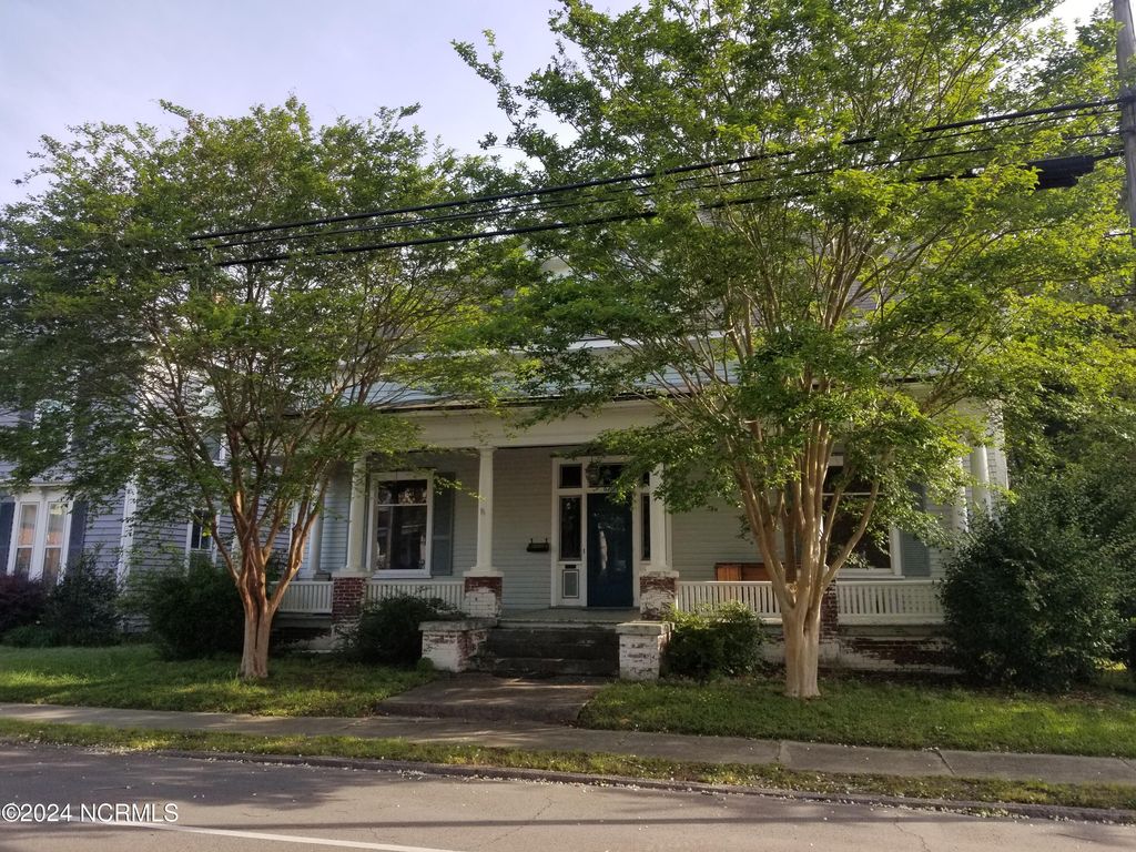 620 W 2nd Street, Washington, NC 27889 - See Est. Value, Schools & More