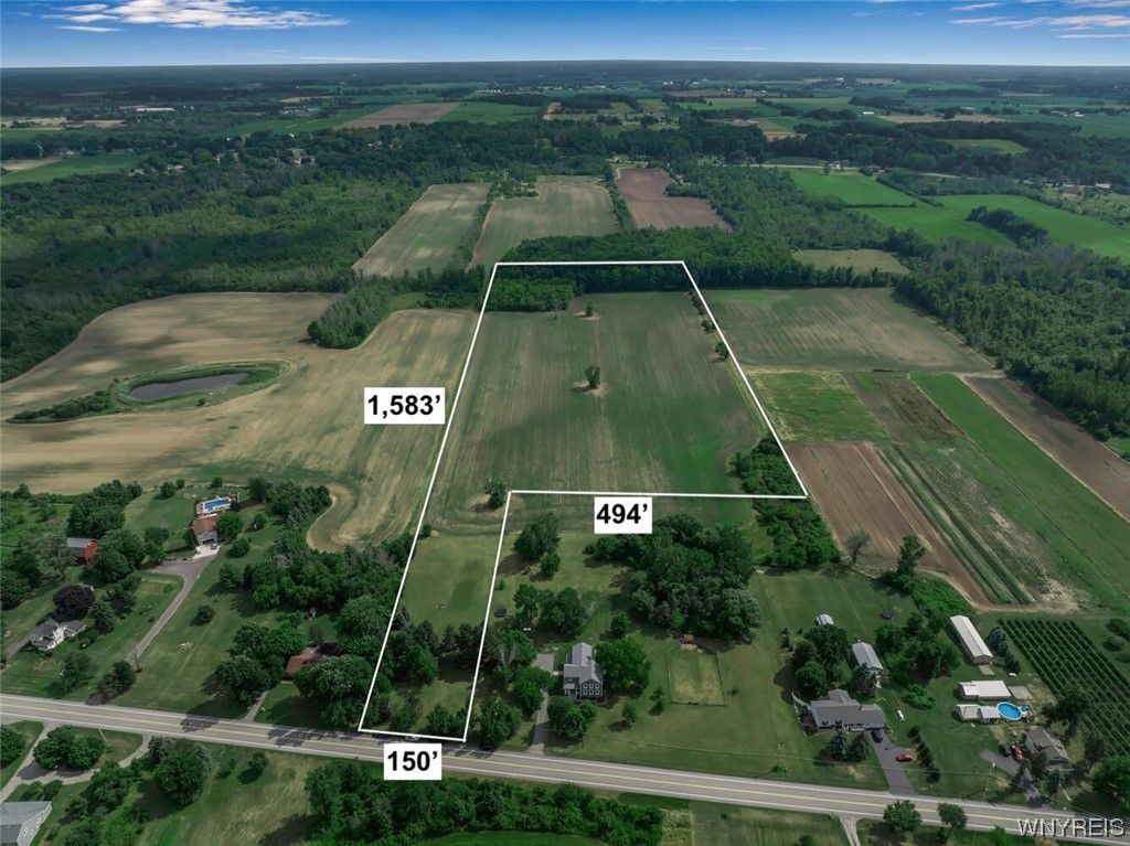 4948-4952 Lower Mountain Rd, Lockport, NY 14094 | Trulia