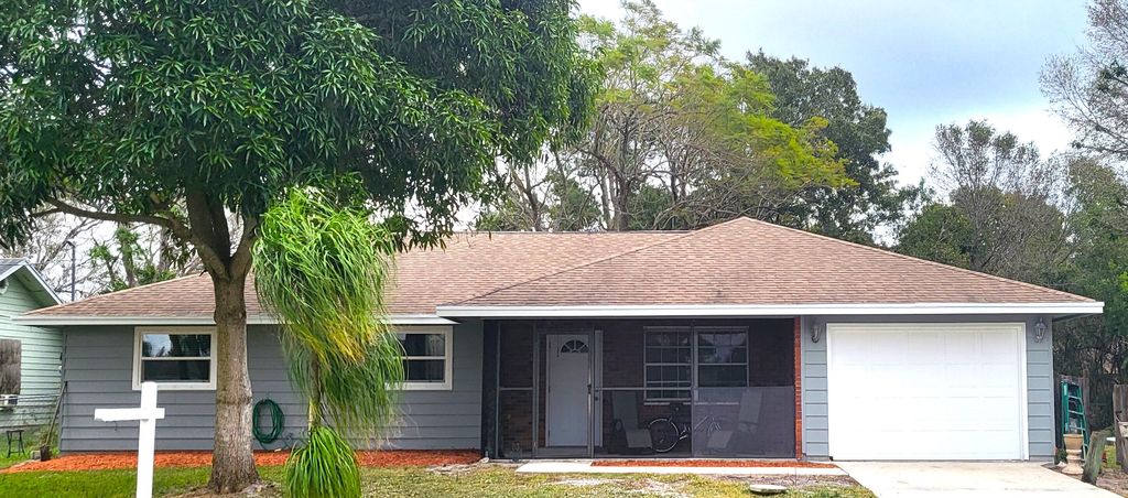 5800 Spruce Drive, Fort Pierce, FL 34982 - See Est. Value, Schools & More