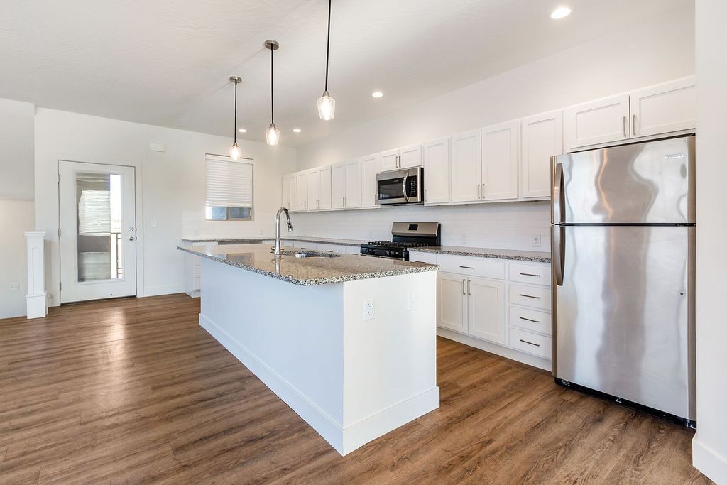 2409 E Dinosaur Crossing Dr #RH-13, Saint George, UT 84790 - Trulia ...