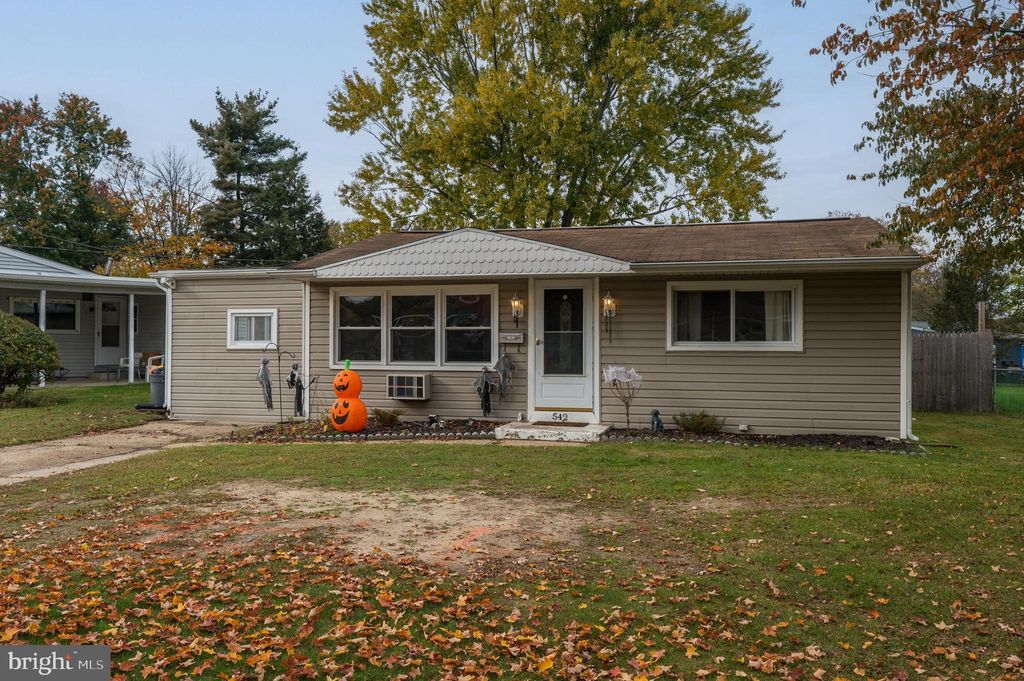 542 Oxford Dr, Maple Shade, NJ 08052 - See Est. Value, Schools & More