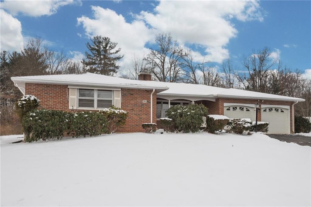 1285 East Street North, Suffield, CT 06078 - See Est. Value, Schools & More