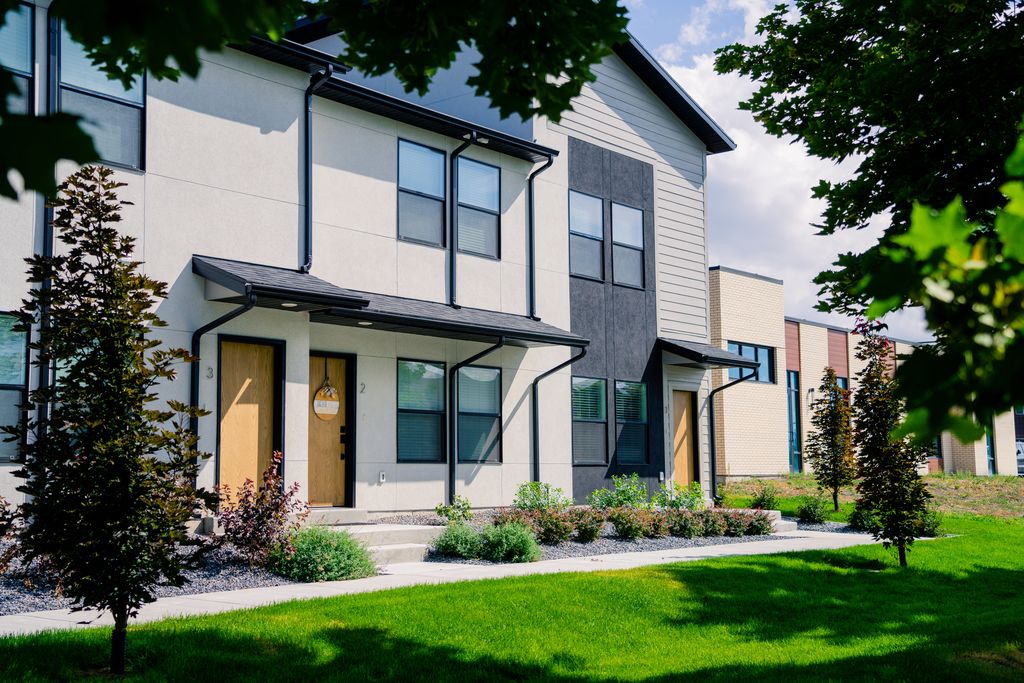 220 N Spring Creek Pkwy #7, Providence, UT 84332 | Trulia