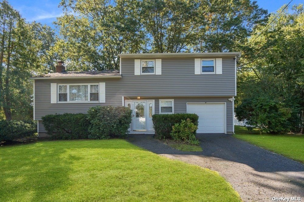 30 Starfire Drive, Centereach, NY 11720 | Trulia