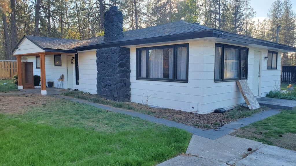 8527 N Nine Mile Rd, Nine Mile Falls, WA 99026 - See Est. Value ...