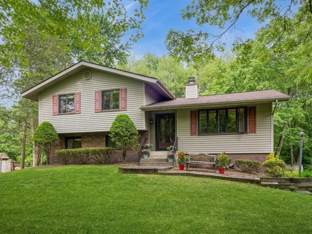 29 Sachson Place, Wappingers Falls, NY 12590 - See Est. Value, Schools ...